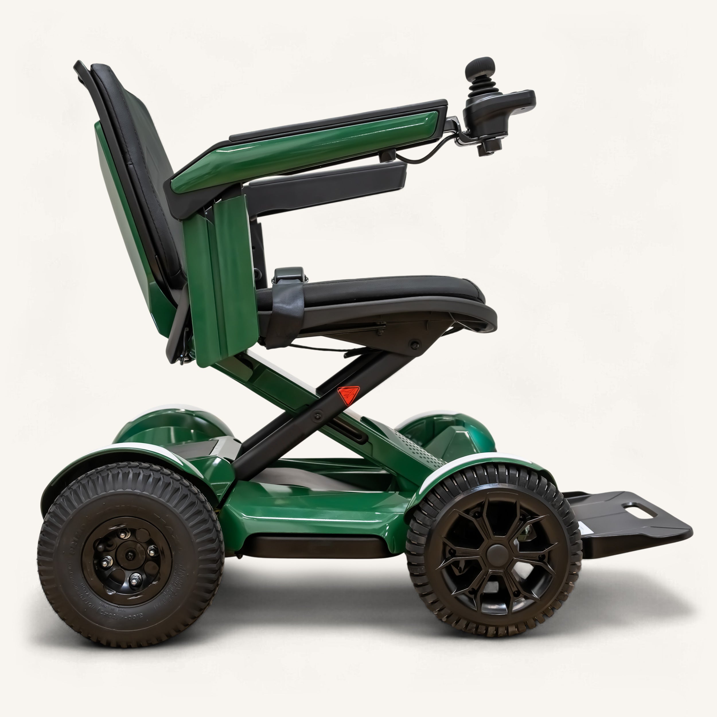 The Triumph - Solax Omni-Wheel Luxury Folding Powerchair – Glebe Mobility